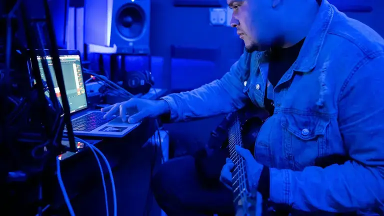 7 Best Audio Interfaces for Guitar Recording in 2026 | Equipboard