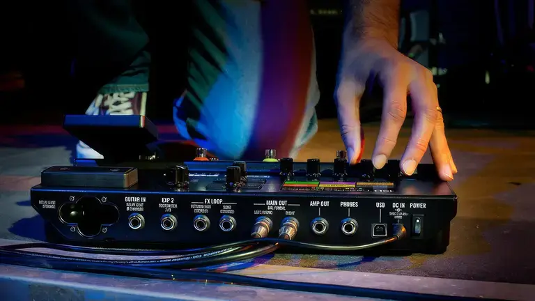 Top 8 Guitar Headphone Amps for Silent Practice in 2026 | Equipboard