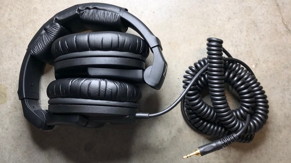 11 Best Studio Headphones for Production, Mixing & Mastering 2025 ...