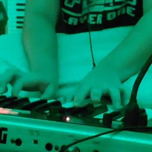 Korg R3 Synthesizer / Vocoder Keyboard - What To Know & Where To Buy ...