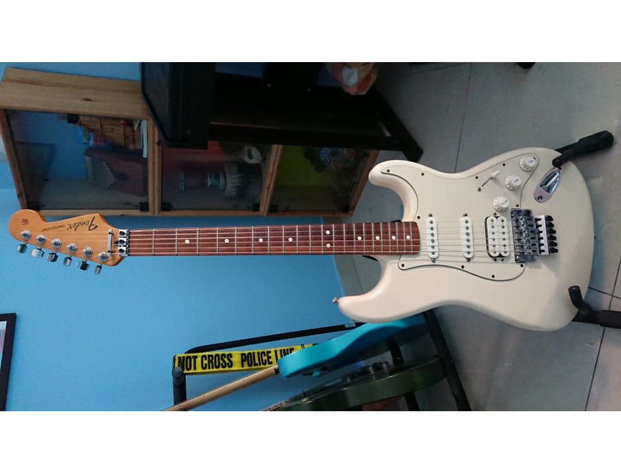 Fender Stratocaster HSS - What To Know & Where To Buy | Equipboard