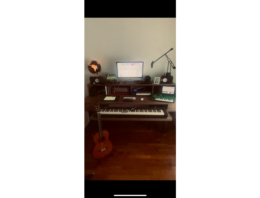 Korg SP-100 88-Key Digital Piano - What To Know & Where To Buy | Equipboard