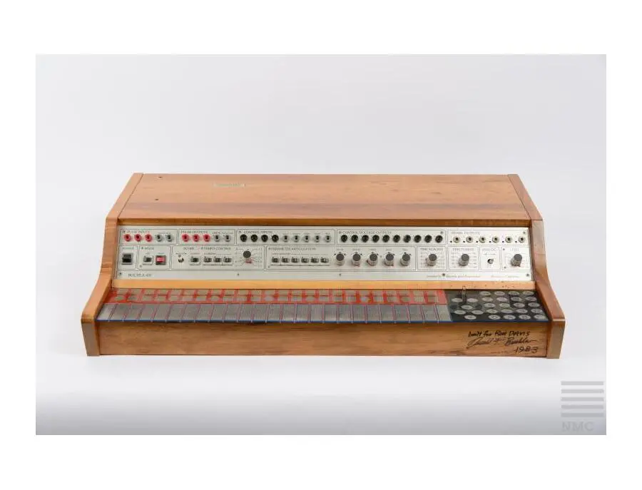 Buchla 400 - What To Know & Where To Buy | Equipboard