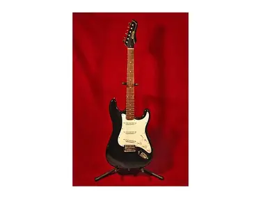 Vantage VP700 Electric Guitar - What To Know & Where To Buy | Equipboard