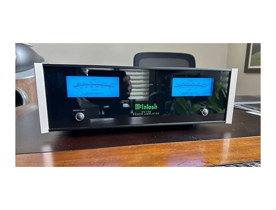 McIntosh MC152 150-Watt Stereo Solid State Power Amplifier - What To ...