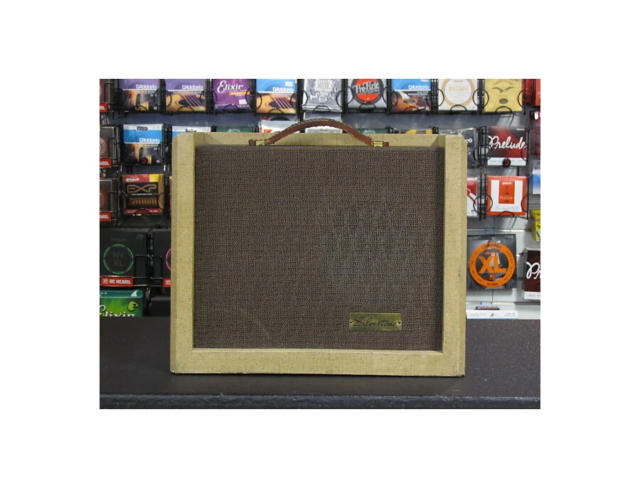 Silvertone Model 1391 5-Watt 1x8 Guitar Combo - What To Know & Where To ...