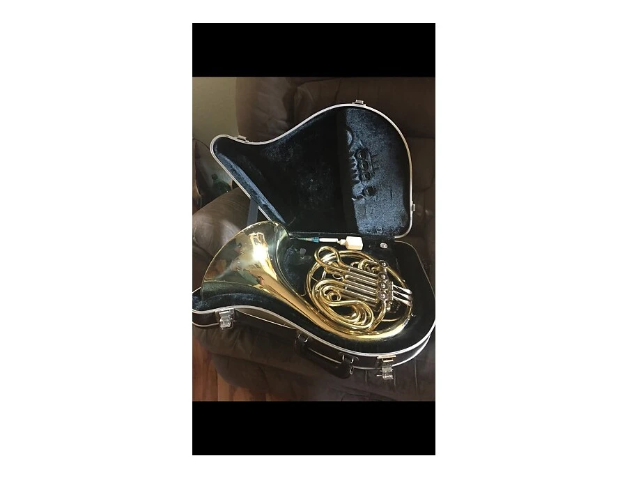 Yamaha YHR-561 Full Double French Horn - What To Know & Where To Buy ...