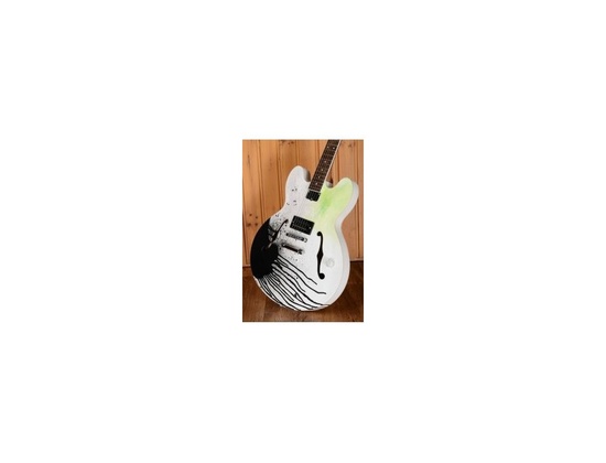 Gibson ES-333 Tom DeLonge Signature Special Edition - Artists Using It ...