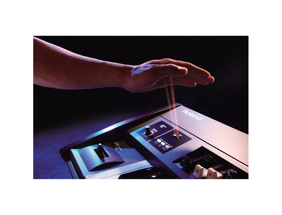 Roland V-Combo VR-700 - What To Know & Where To Buy | Equipboard