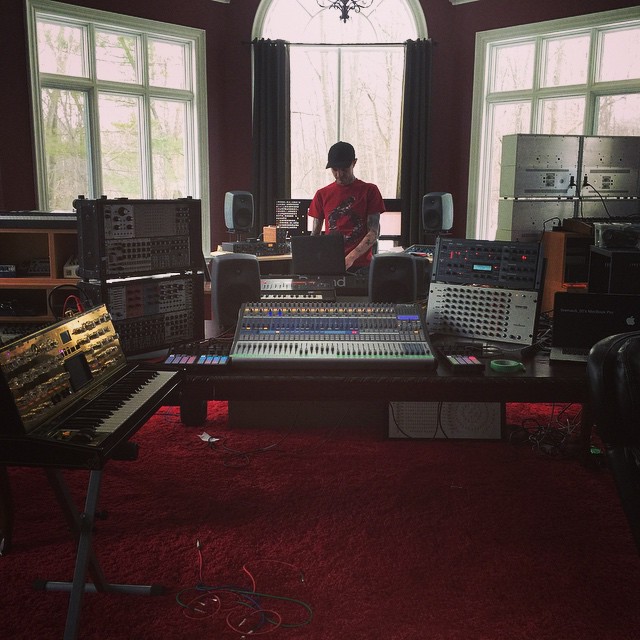 Deadmau5's DJ Setup | Equipboard