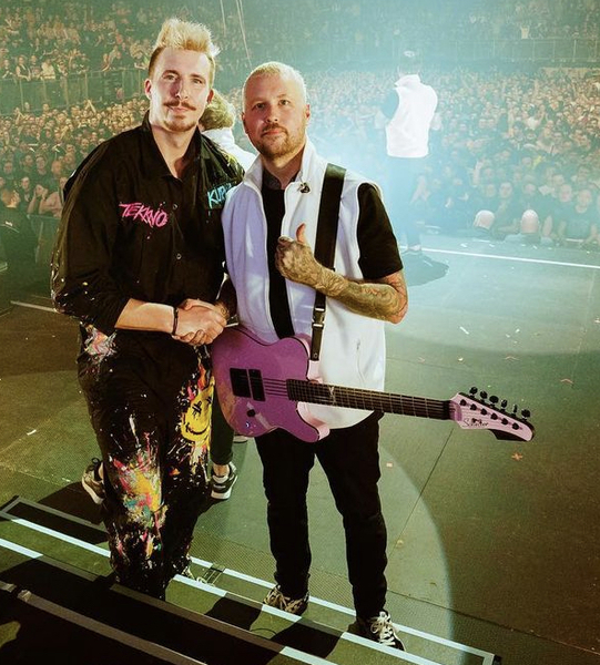 Schecter Machine Gun Kelly PT - What To Know & Where To Buy | Equipboard
