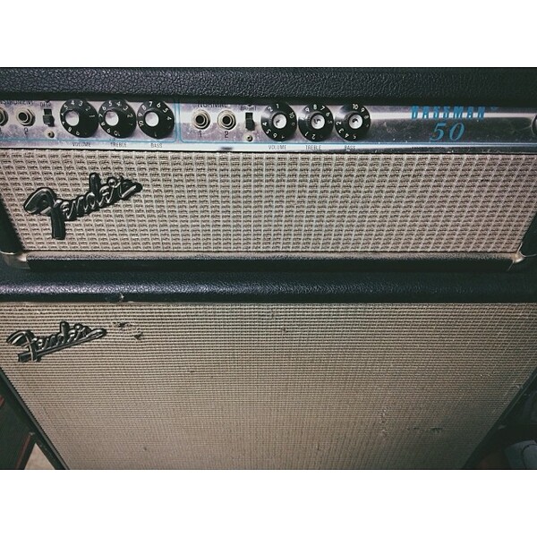 Fender Bassman 50 Amp Head (Silverface) - What To Know & Where To Buy ...