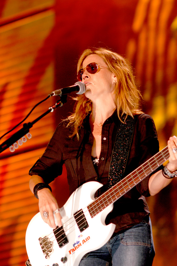 Sheryl Crow's Guitar Gear | Equipboard