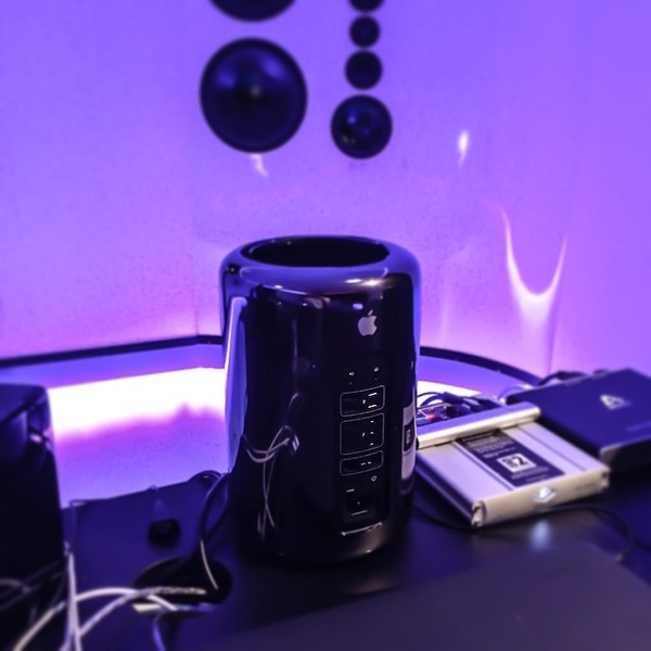 Apple Mac Pro (Cylinder) - What To Know & Where To Buy | Equipboard