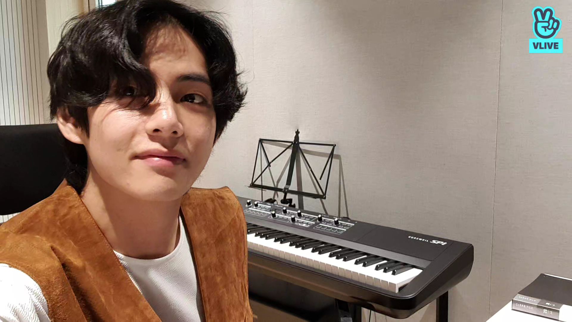 V (BTS) | Equipboard