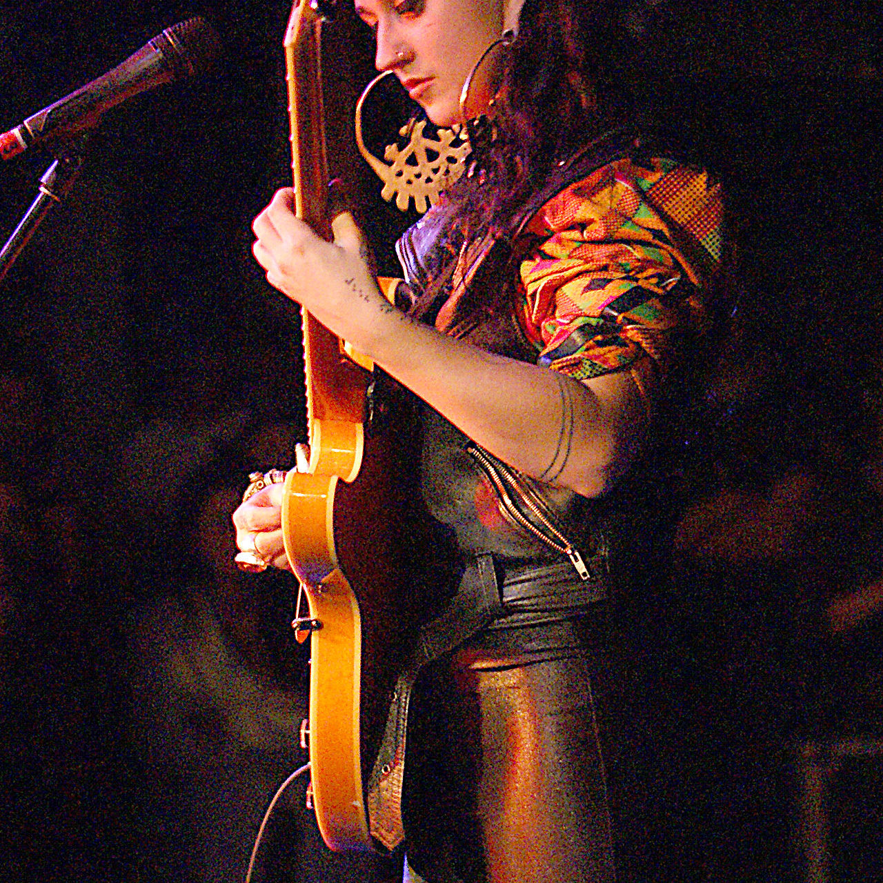 Nai Palm, Hiatus Kaiyote Singer & Guitarist Gear | Equipboard®