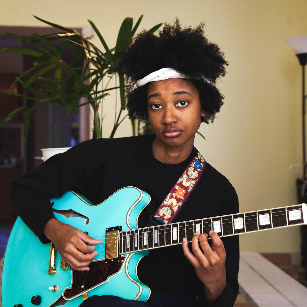 Melanie Faye | Equipboard®