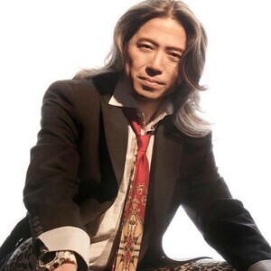 Blake Sakamoto, Dan Reed Network Singer & Guitarist Gear | Equipboard