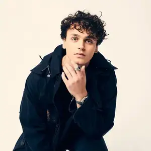 Jonah Marais | Equipboard